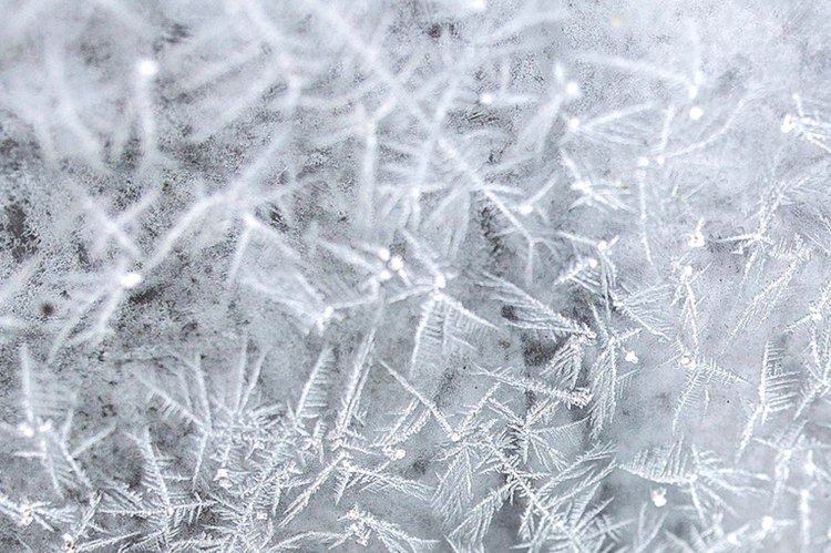 How Frost Forms on Clear, Calm Nights - BelowClouds.com