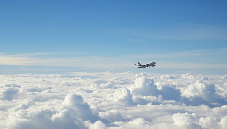 What a Cloud Ceiling Means for Aviation and Forecasting - BelowClouds.com