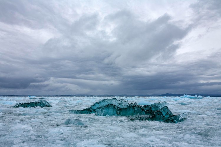 What Causes Ice Storms to Be So Destructive - BelowClouds.com