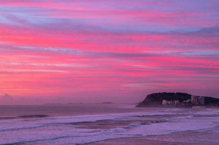 Why the Sky Turns Pink at Sunset The Beautiful Science - BelowClouds.com